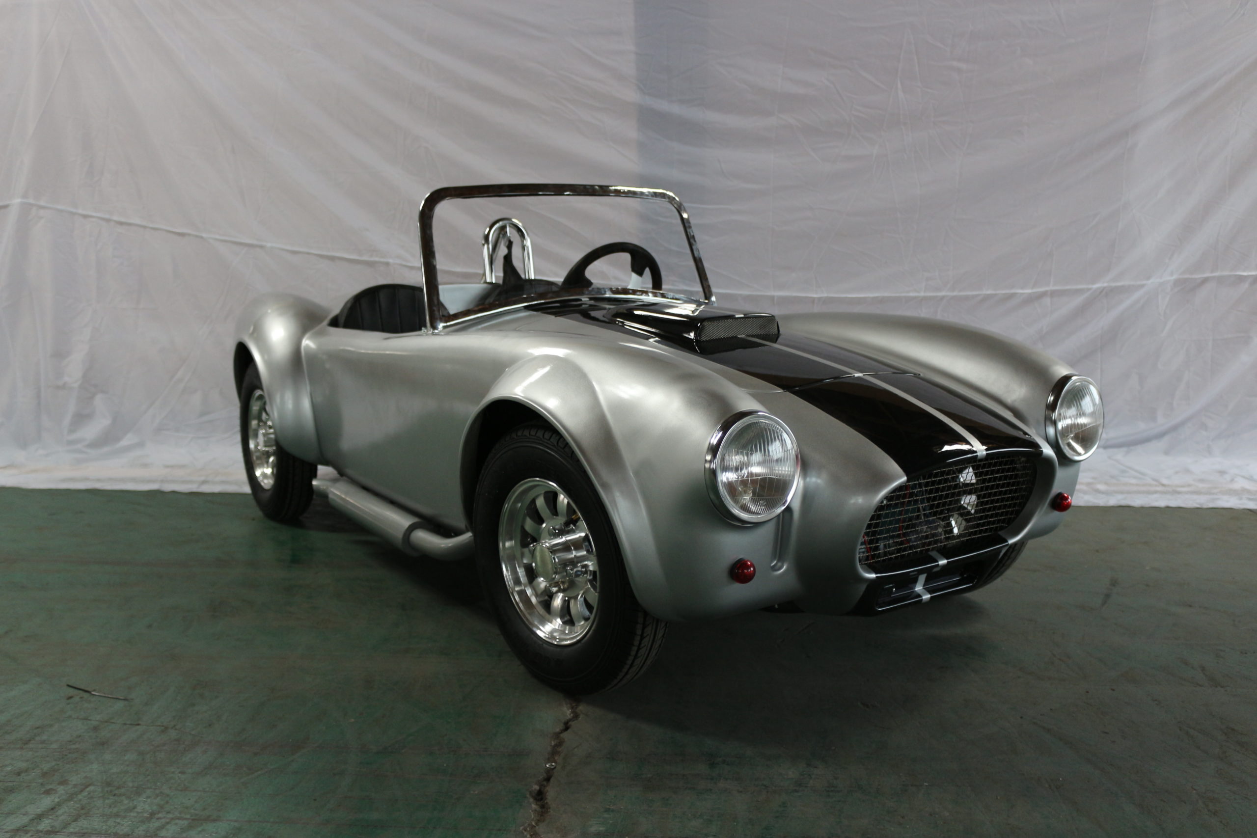 コンパクトボディなEVミニコブラ！ - ミニコブラ